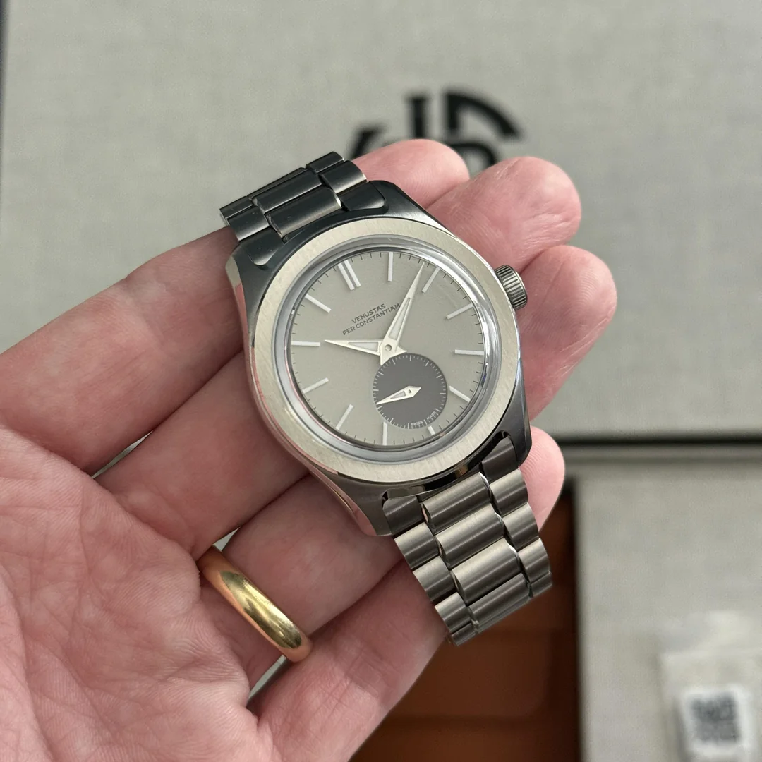 Venustas Per Constantium (VPC) Type 37HW Dove Grey