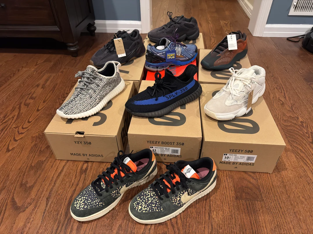 10.5, 11. DS New Balance, DS Yeezy, Dunks