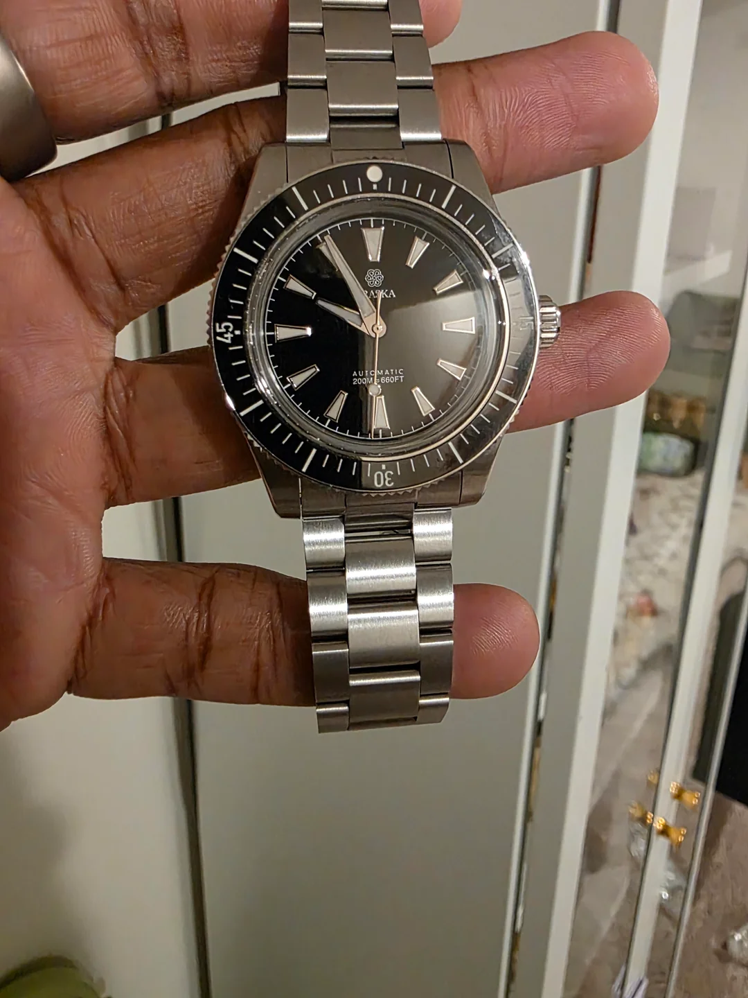 Traska Freediver (Newest Gen, No-Date, Carbon Black) – Like New