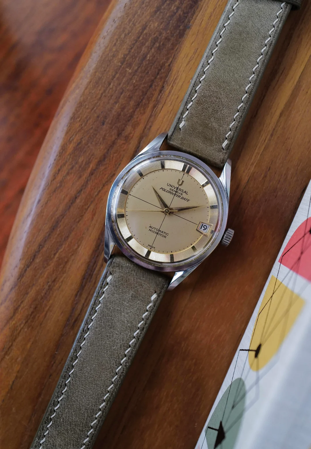 Vintage Universal Genève Polerouter Date